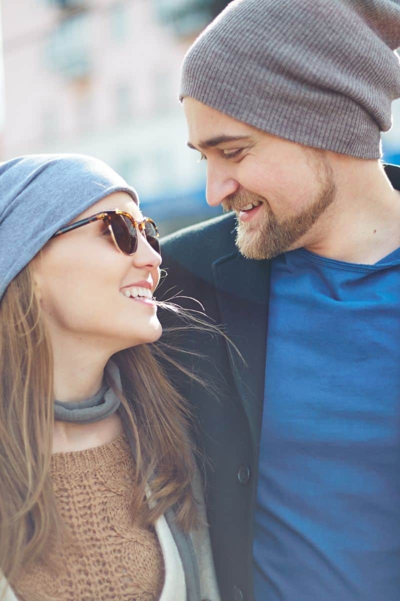 Worte die Männer berühren: So bringst du sein Herz zum Schmelzen