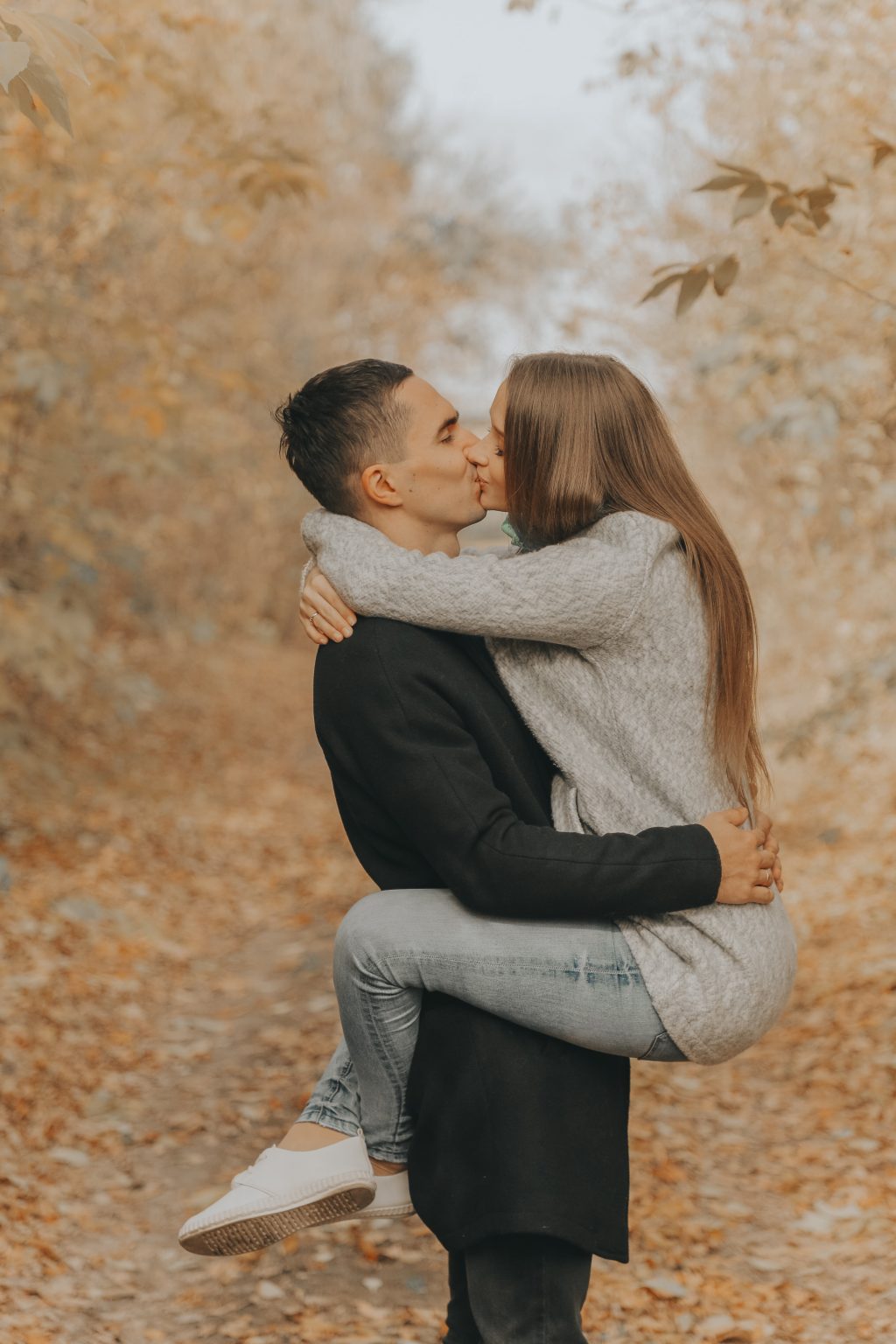 Die 5 Phasen der Liebe, die du in intimen Beziehungen erlebst