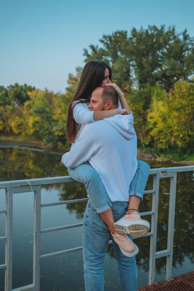 Die 5 Phasen der Liebe, die du in intimen Beziehungen erlebst