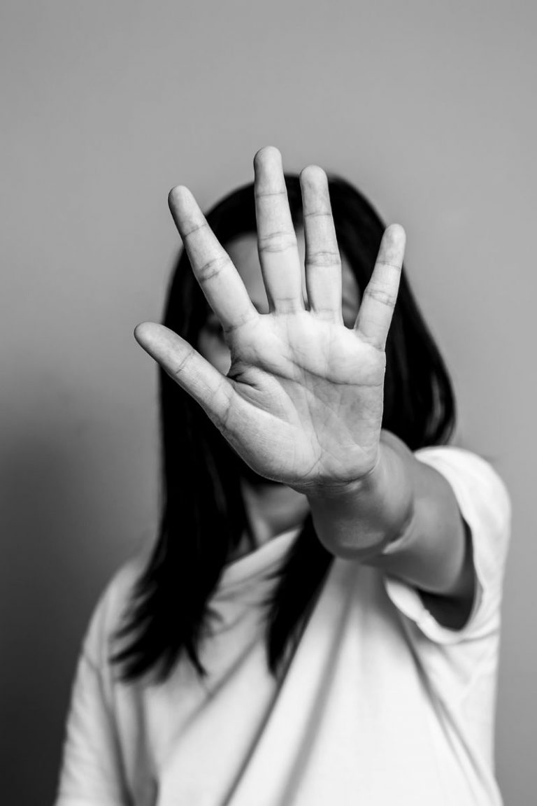 Emotionale Erpressung: 7 Zeichen, nach denen du sofort handeln solltest