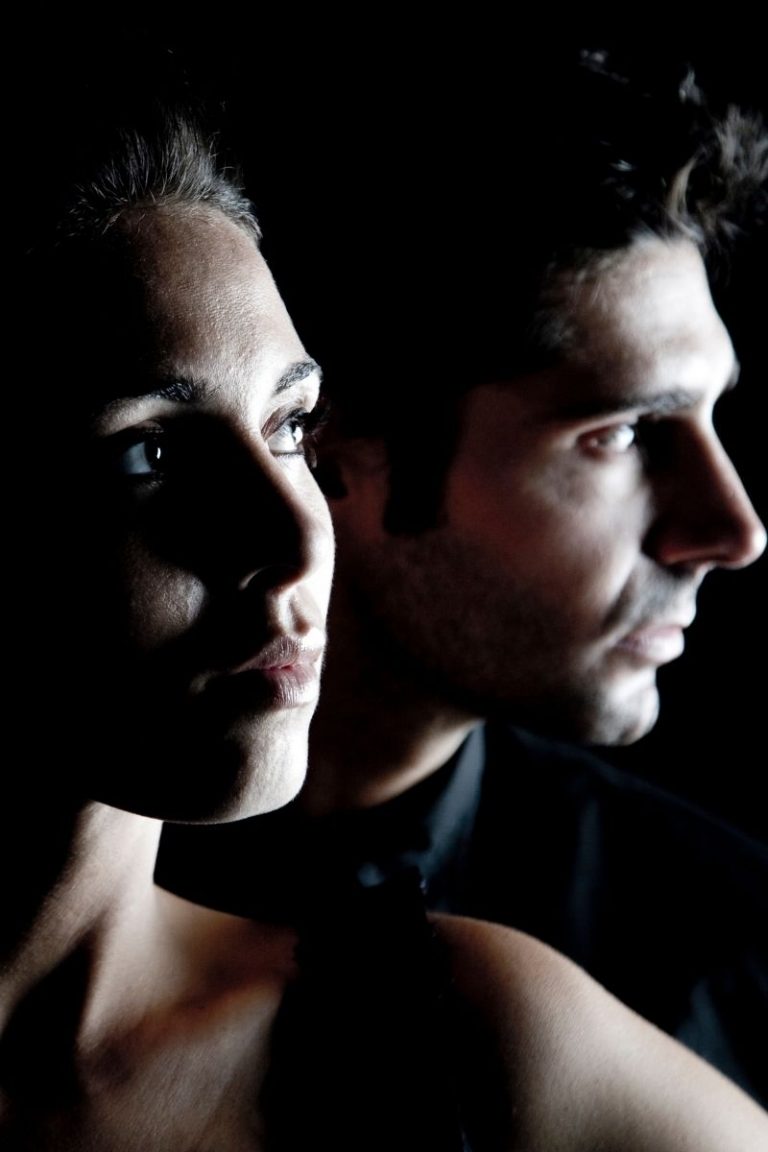 Emotionale Manipulation: 14 Arten, auf die Leute dich im Kopf ...