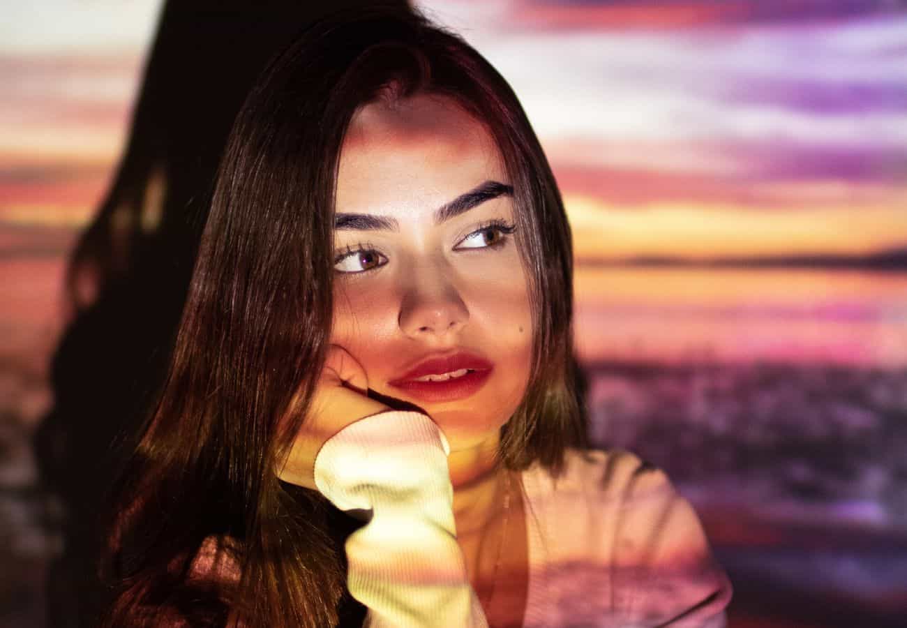 7 Anzeichen, dass du eine seltene Aura hast